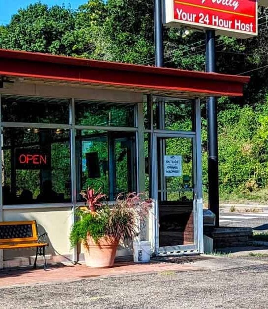 minnesota local breakfast diner ftr
