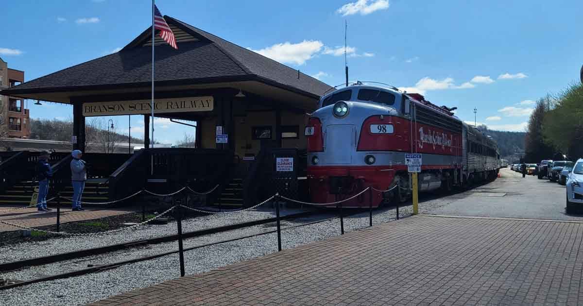 8 Magical Train Rides In Missouri That Make For The Best Day Trips Ever