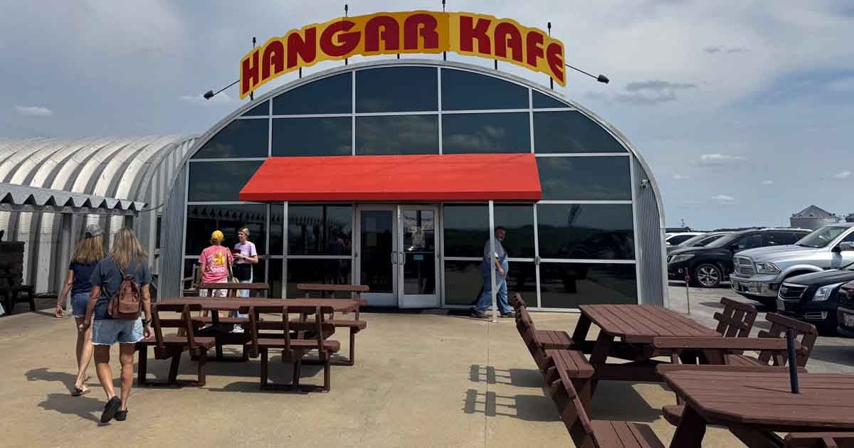 This Whimsical Missouri Restaurant Is So Quirky, Your Whole Family Will ...
