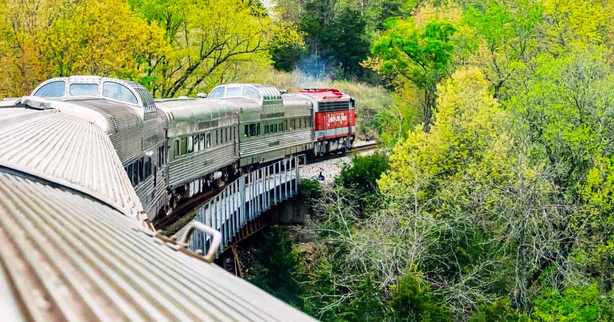 8 Spectacular Day Trips In Missouri You Can Only Experience By Train