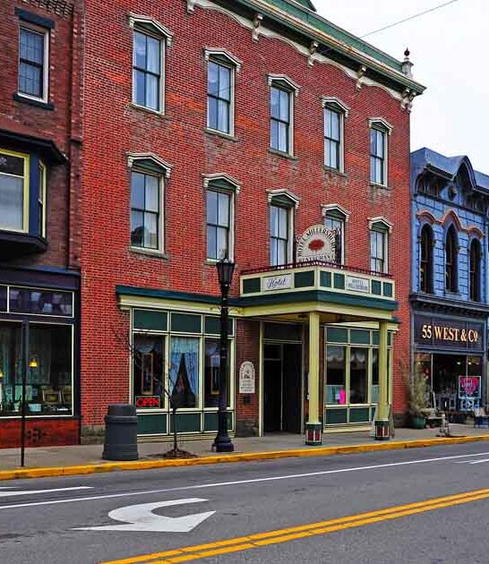 most enchanting town ohio ftr