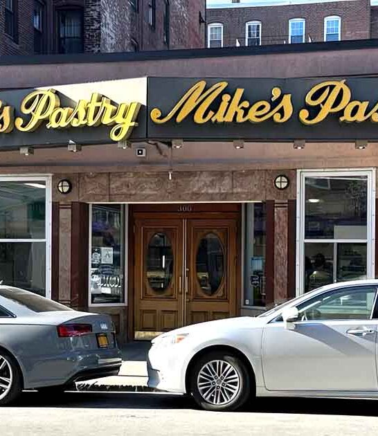 most famous cannoli massachusetts ftr