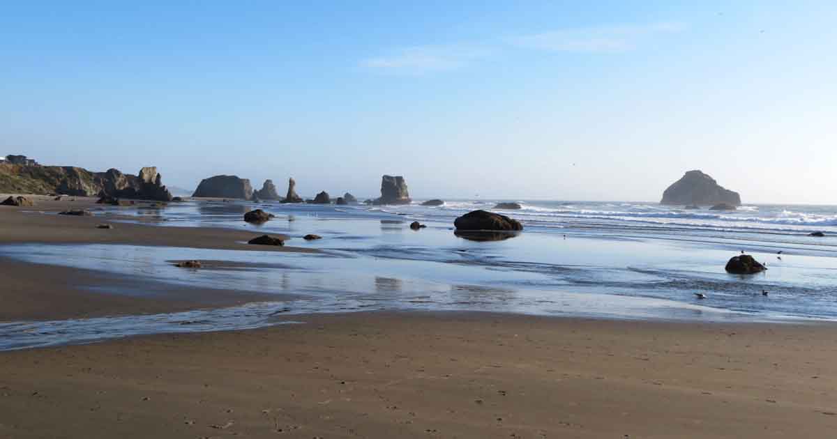 You'll Never Forget Your First Visit To These 7 Otherworldly Oregon Beaches