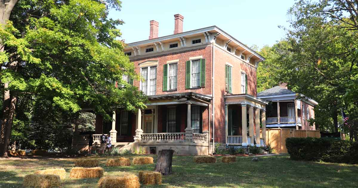 This Haunted Mansion In Indiana Has A Dark Secret Most People Don't