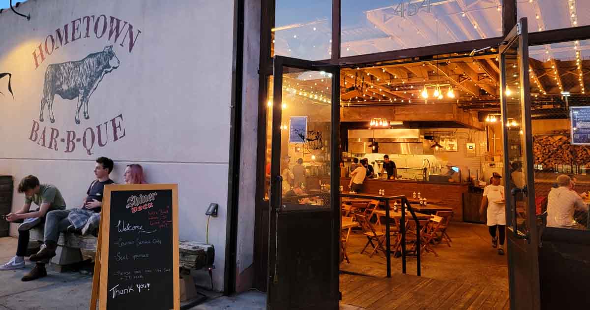 The Lines Are Long At This New York BBQ Restaurant And It's Not Hard To ...