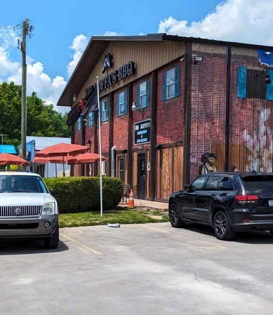 offbeat indiana bbq restaurant ftr