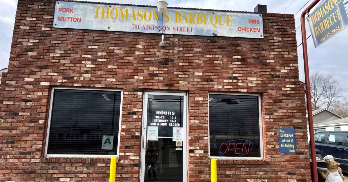 This Offbeat Kentucky BBQ Restaurant Has Ribs That'll Blow Your Mind