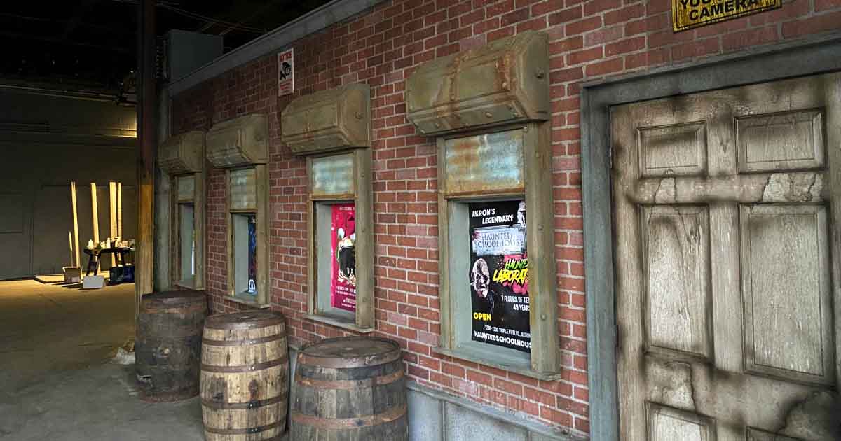 The Spine-Chilling Haunted House In Ohio Is Packed With Creepy Clowns ...