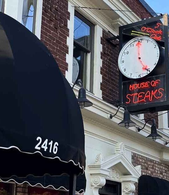 The Old-Fashioned Wisconsin Steakhouse You Need To Visit Before Everyone Finds Out