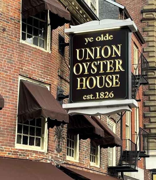 oldest operating restaurant massachusetts ftr