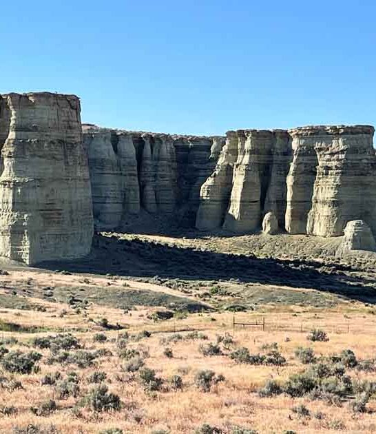 oregon towering rock formations ftr