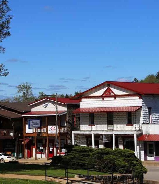 outdoor attractions missouri town ftr