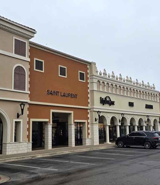 outlet deals mall texas ftr