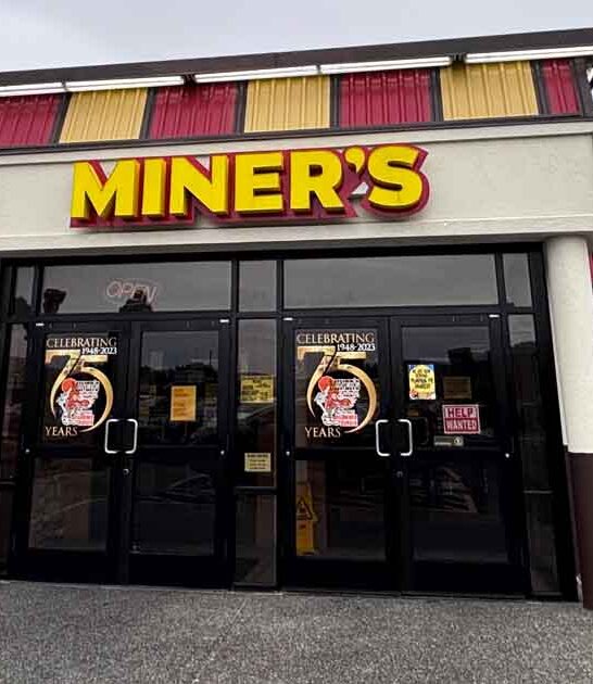 oversized cheeseburgers unassuming washington ftr