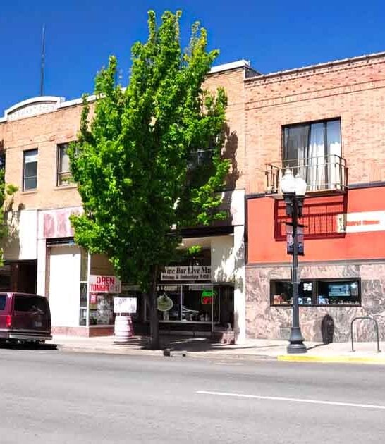 peaceful oregon town comfortable ftr