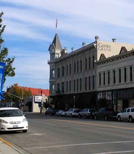peaceful oregon towns inexpensive ftr