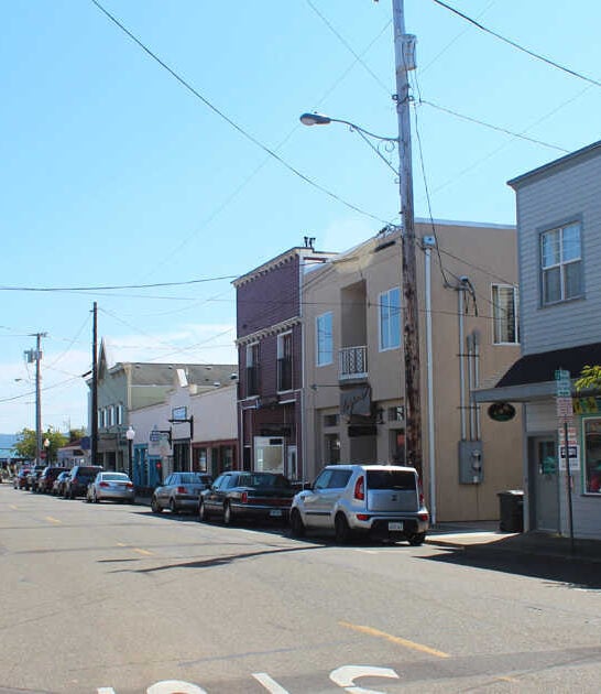 peaceful town living oregon ftr