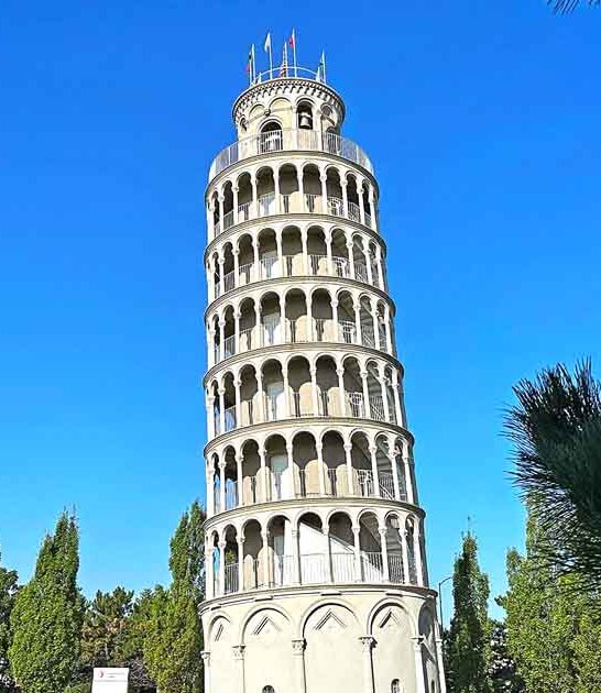 peculiar illinois landmark place ftr