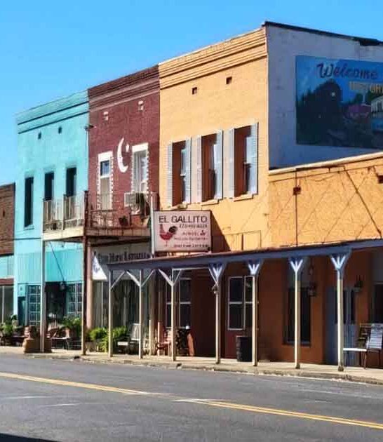 quaint little kentucky town ftr