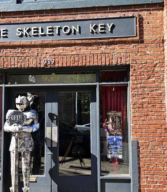 This Quirky Oregon Shop Is Filled With The Weirdest Finds Imaginable