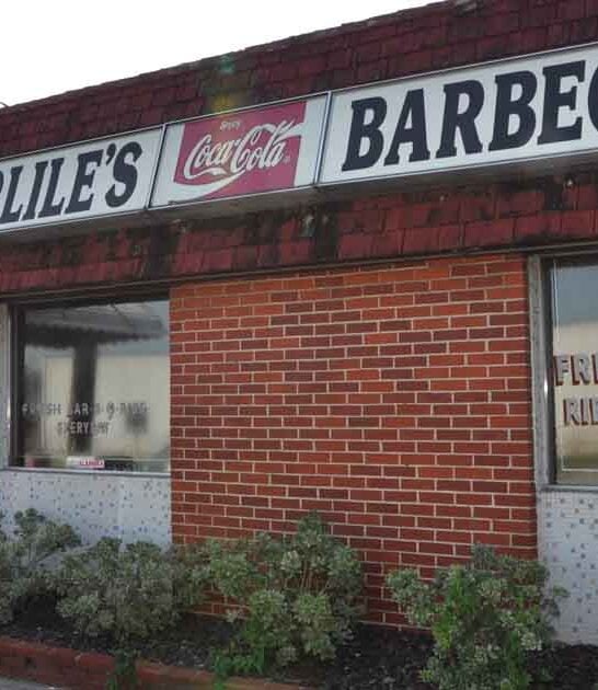 renowned alabama bbq restaurant ftr