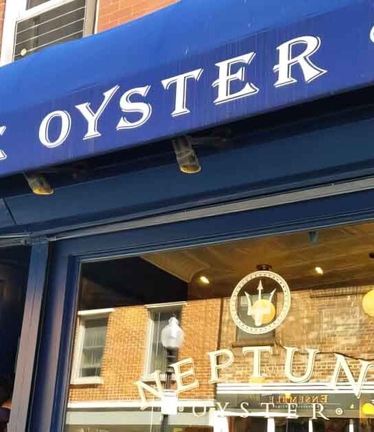 restaurant lobster roll massachusetts ftr