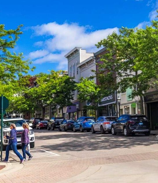 retire gorgeous town michigan ftr