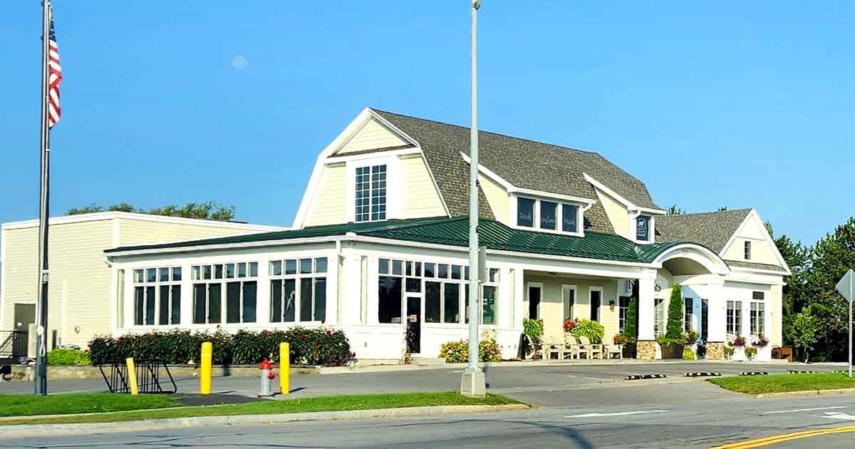 Once You Try This Little-Known Seafood Spot In New York, No Other ...