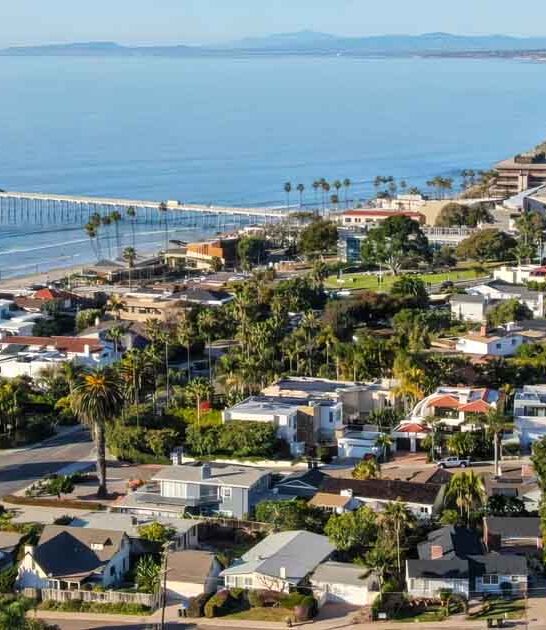 seafood tiny california town ftr