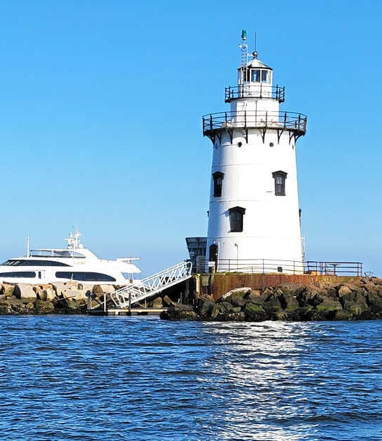 spectacular lighthouses connecticut beautiful ftr