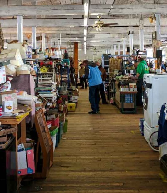 sprawling flea market connecticut ftr