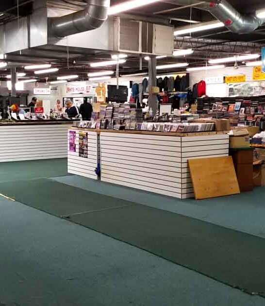 sprawling flea market maryland ftr