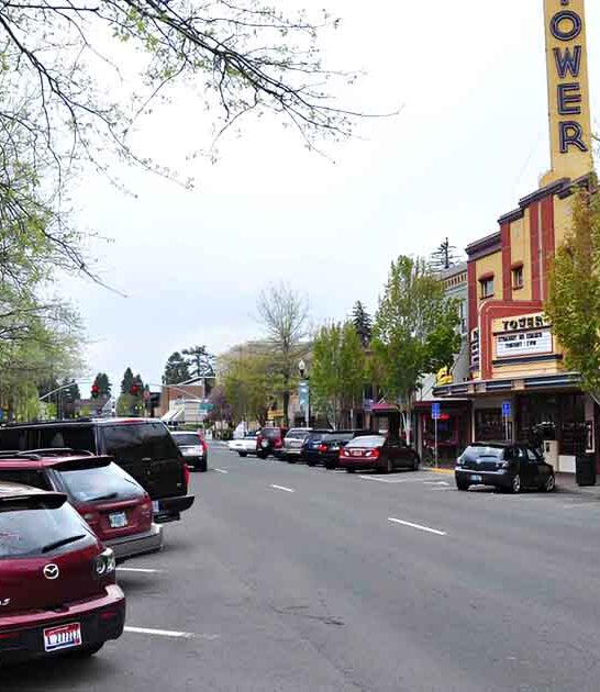 storybook oregon mountain town ftr