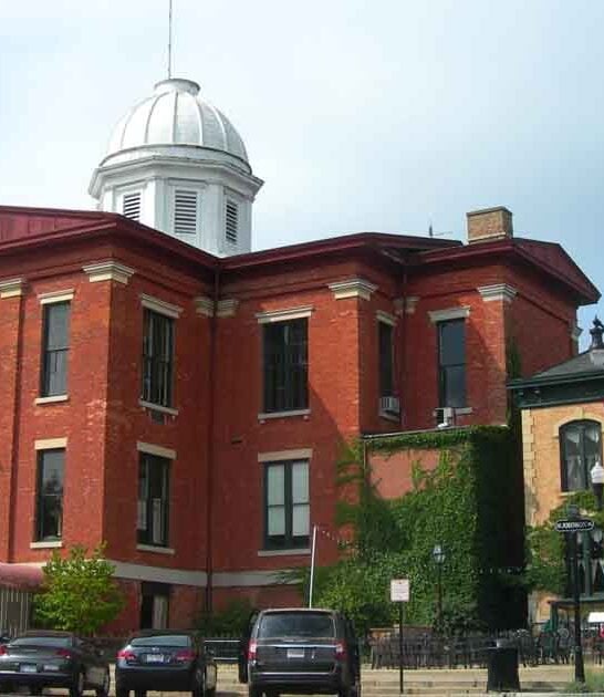 stunning illinois little town ftr