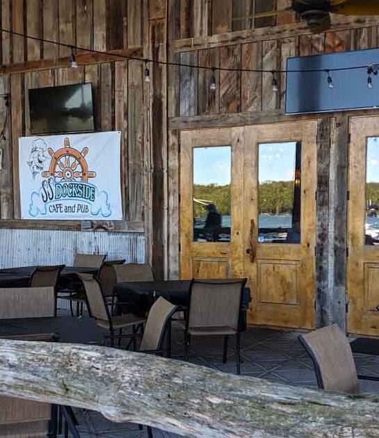 stunning missouri waterfront restaurant ftr