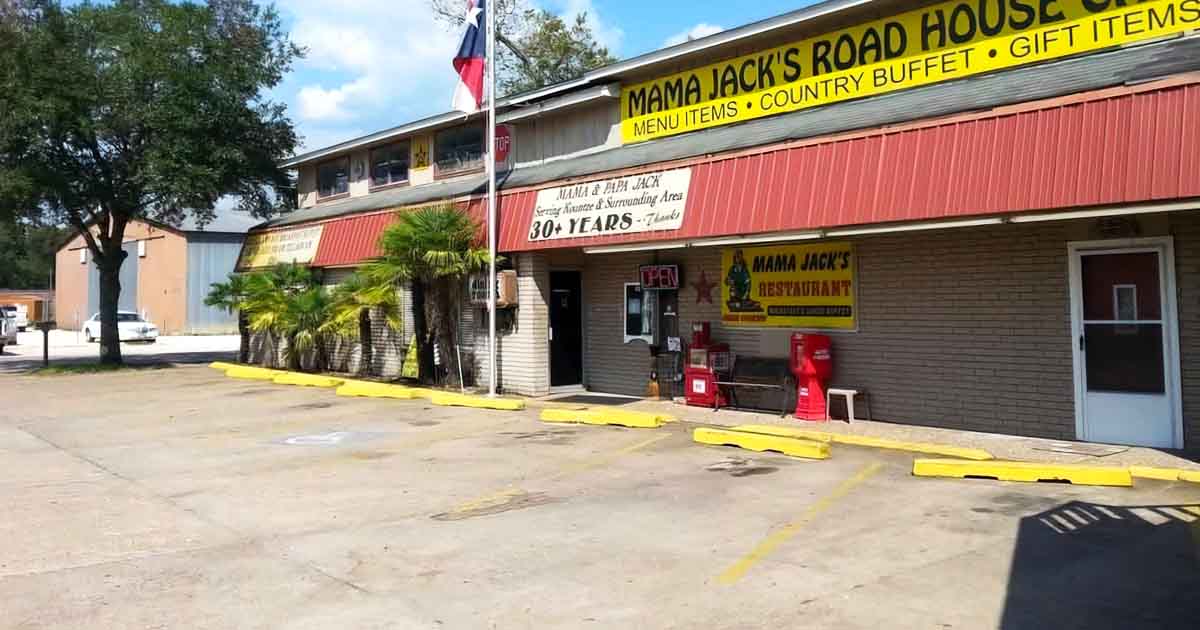 Pack Your Appetite For This Texas Buffet That Serves The State’s Best ...