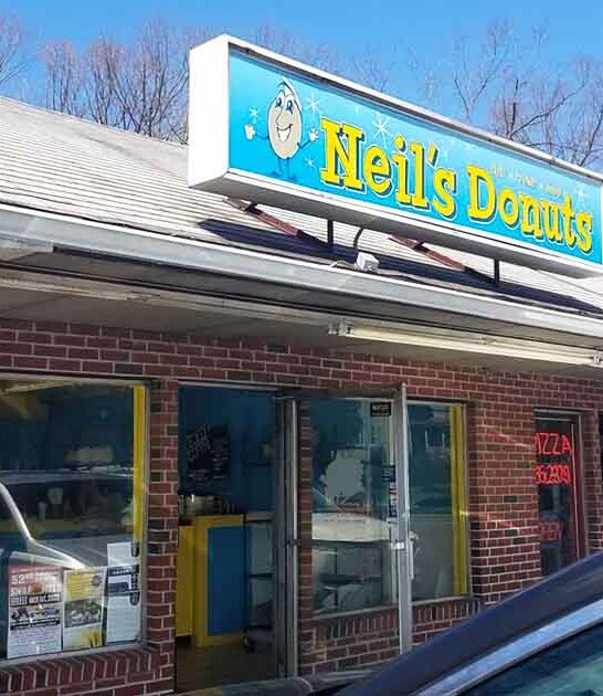 tiny connecticut bakery donuts ftr