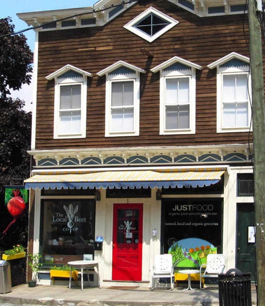 town peaceful lifestyle connecticut ftr