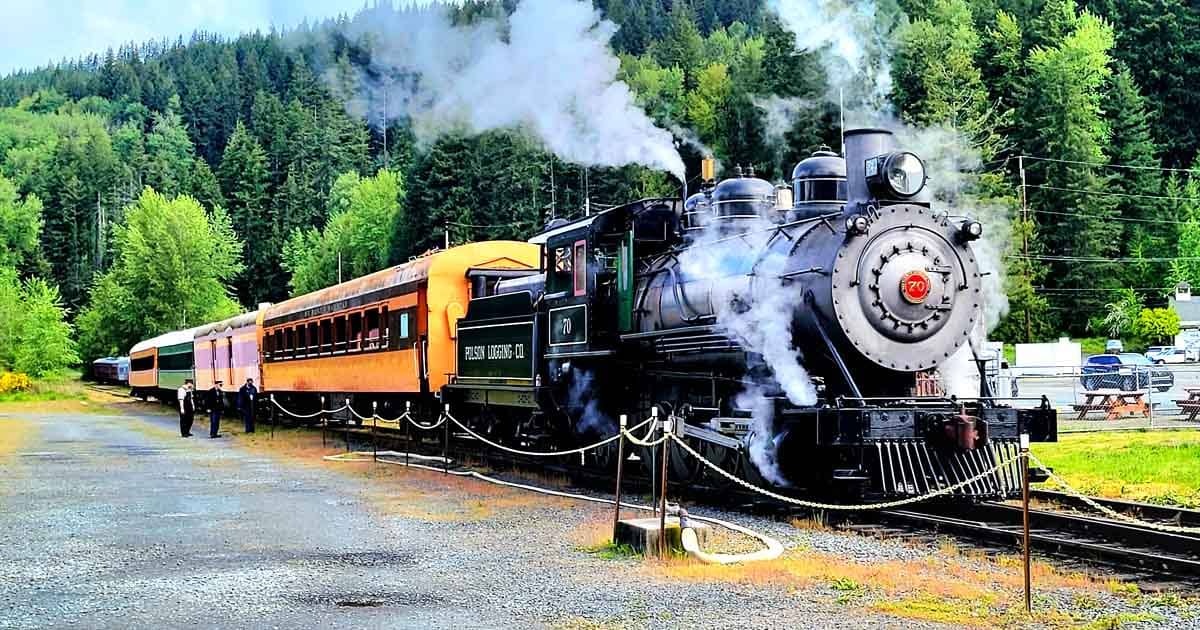 This Little-Known Train Ride In Washington Is The Most Enchanting ...