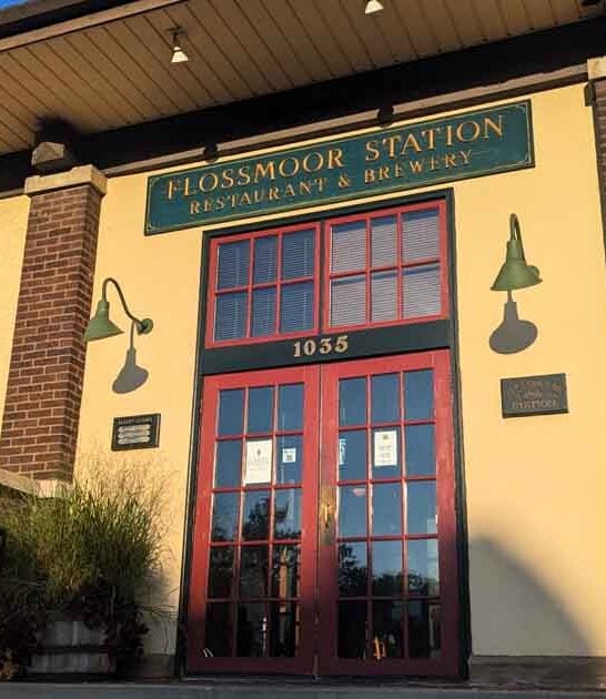 train station illinois restaurant ftr