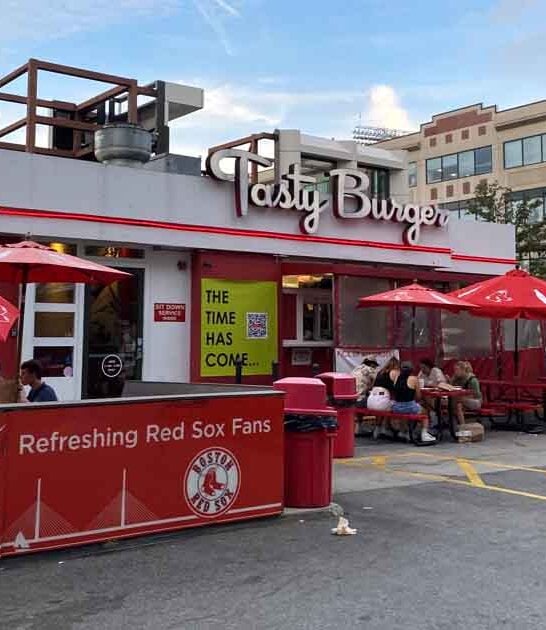 unassuming massachusetts burger joint ftr