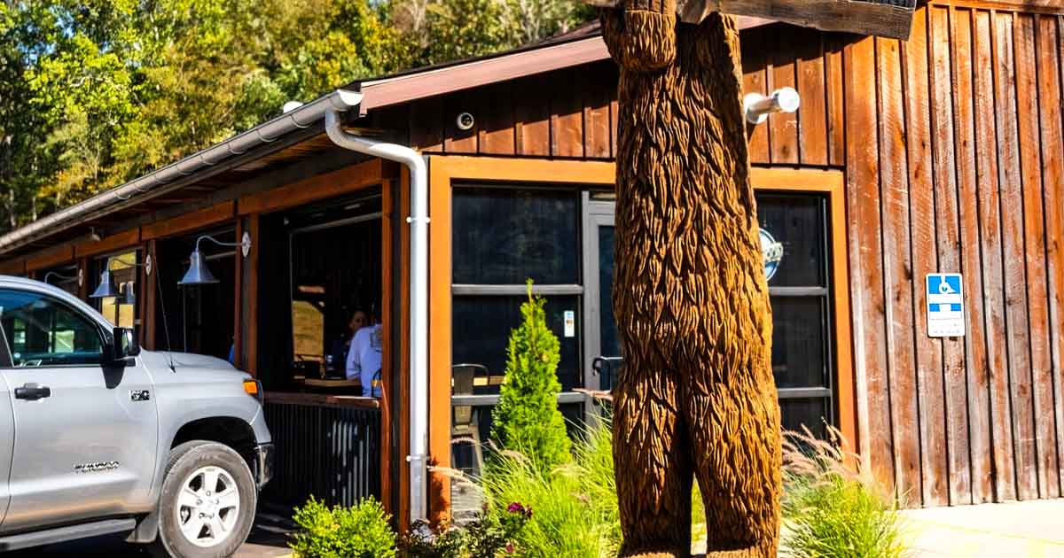 7 Unassuming Ohio Steakhouses That Will Blow Your Mind Every Single Time