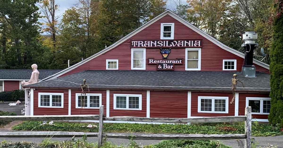 The 10 Most Unbelievably Themed Restaurants In Connecticut Are Worth ...