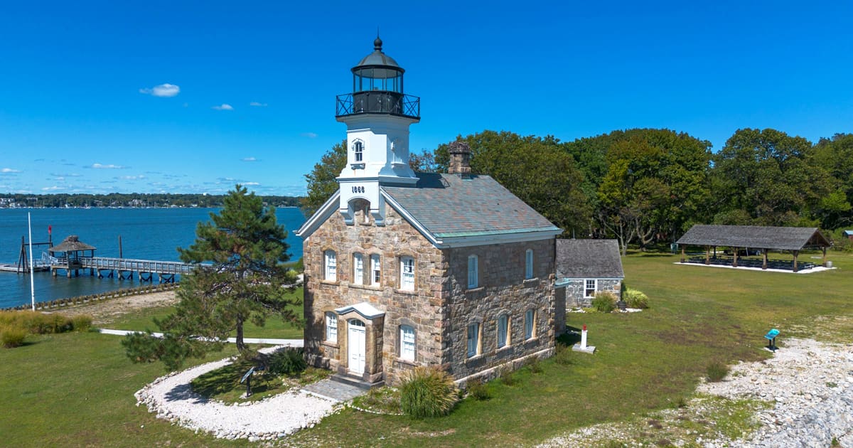 This Victorian-Era Lighthouse In Connecticut Holds A Ten-Room Museum ...