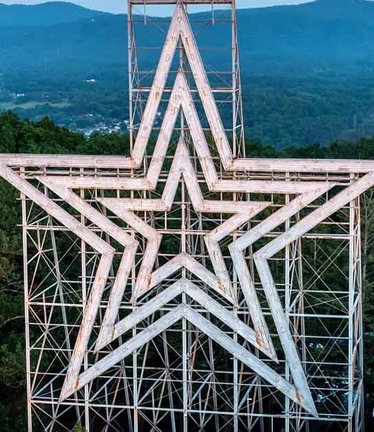 virginia largest illuminated star ftr