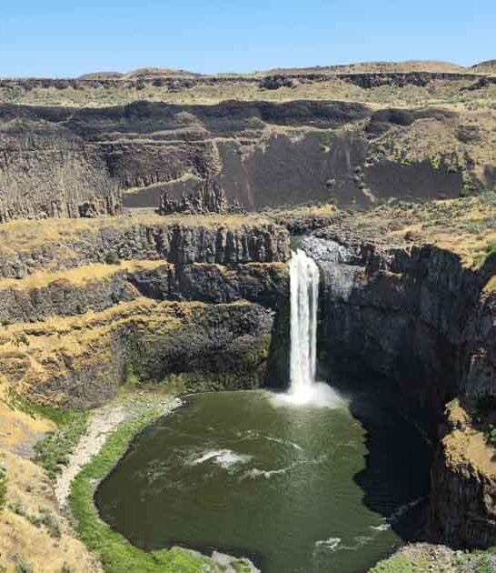 washington hidden waterfall spot ftr