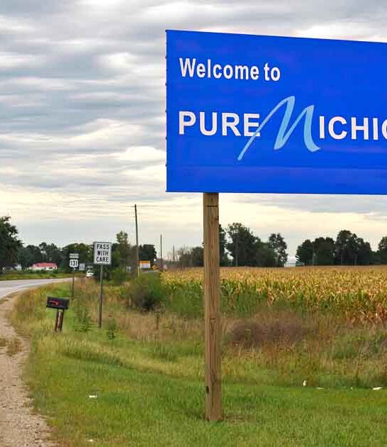 welcome sign michigan trip ftr