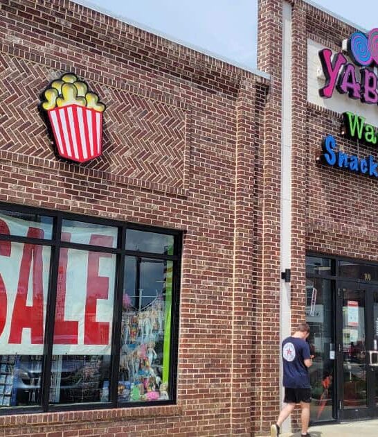 You&rsquo;ll Feel Like A Kid Again At This Whimsical Candy Store In Alabama