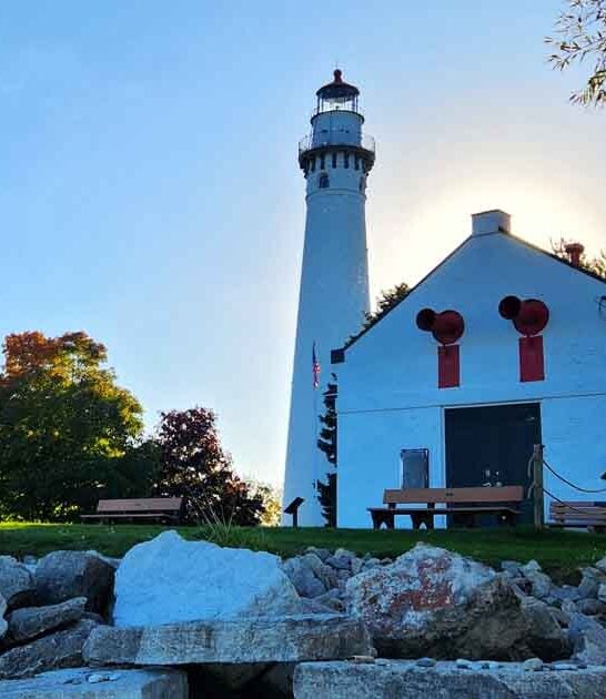 These 10 Dazzling Lighthouses Prove Wisconsin Is More Beautiful Than You Think
