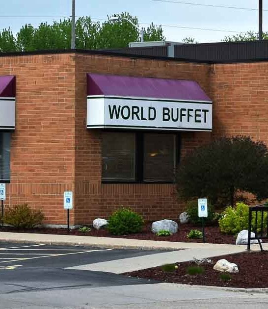 This Legendary All-You-Can-Eat Spot In Wisconsin Will Wreck Your Diet In The Best Way